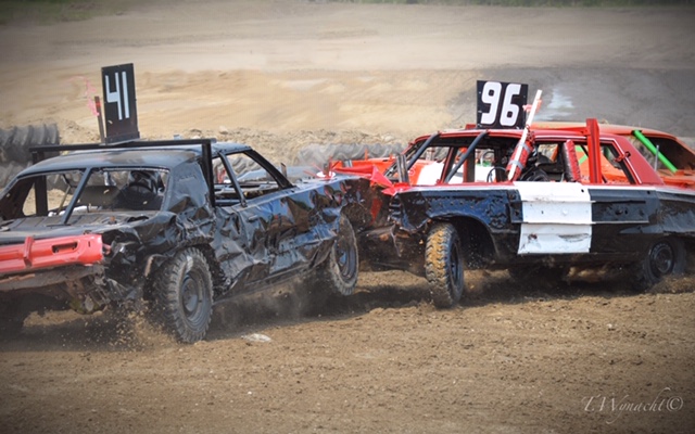 Demolition Derby – Party In The Pasture